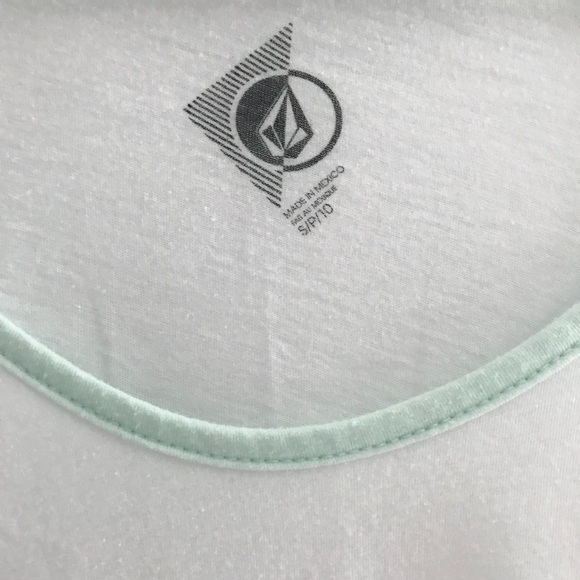 Volcom | Tops | Volcom Baseball Tee | Poshmark